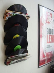 21 DIY Recycled Vinyl Projects Perfect For Any Interior Design