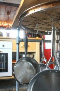 21 Awesomely Creative DIY Crafts Re-purposing Bike Rims