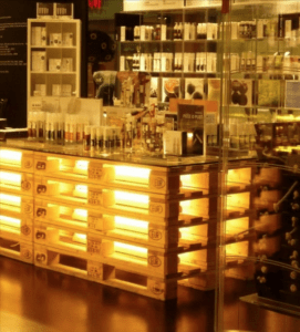 87 Epic Pallet Bar Ideas To Embrace For Your Event - Homesthetics