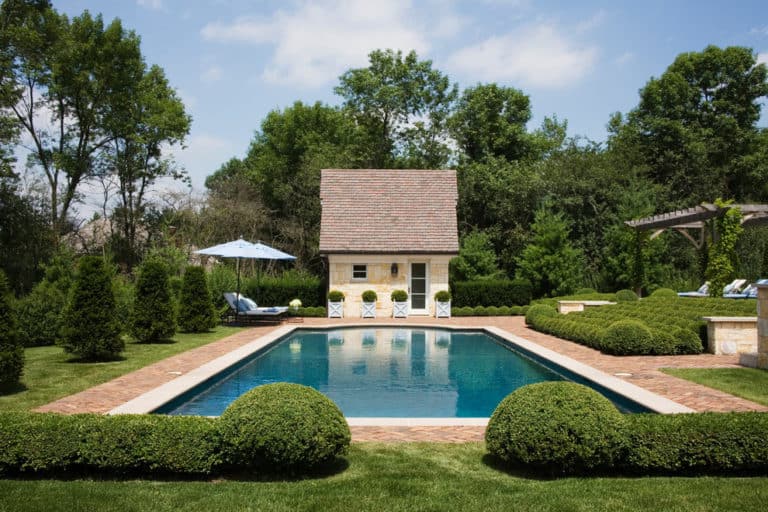 20 Dazzling Private Swimming Pools That Will Embellish Your Backyard (12)
