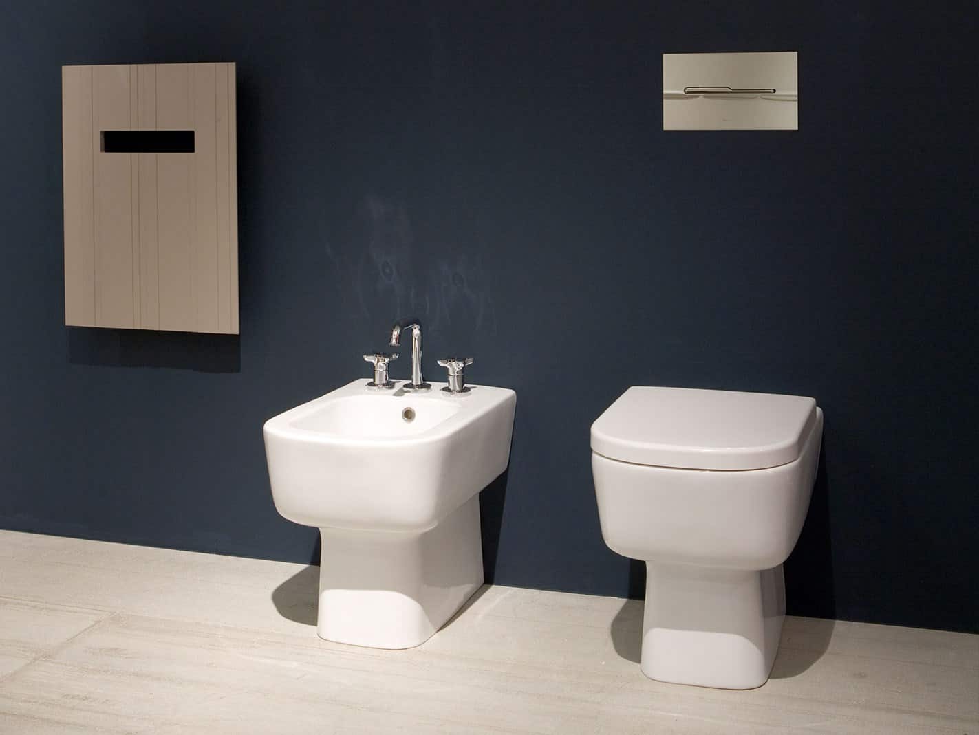 Wall Mounted Toilets 101 - Love Or Hate, Advantages And Disadvantages