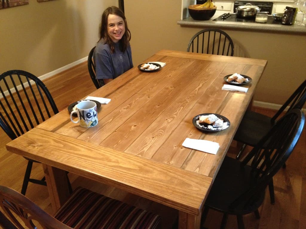 53 Free DIY Farmhouse Table Plans For A Rustic Dinning Room