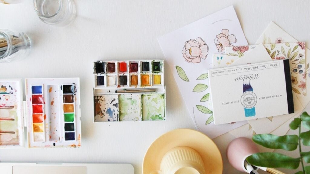 11 Best Watercolor Palettes For Mixing, Portability, And Control