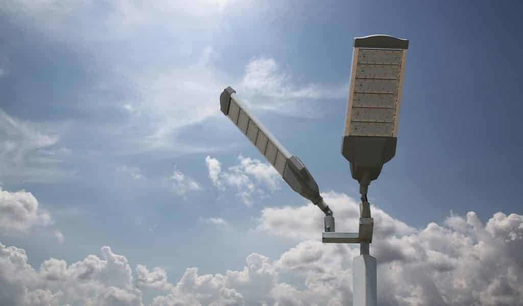 9 Best Rated Solar-Powered Dusk To Dawn Lights [Buyer’s Guide]