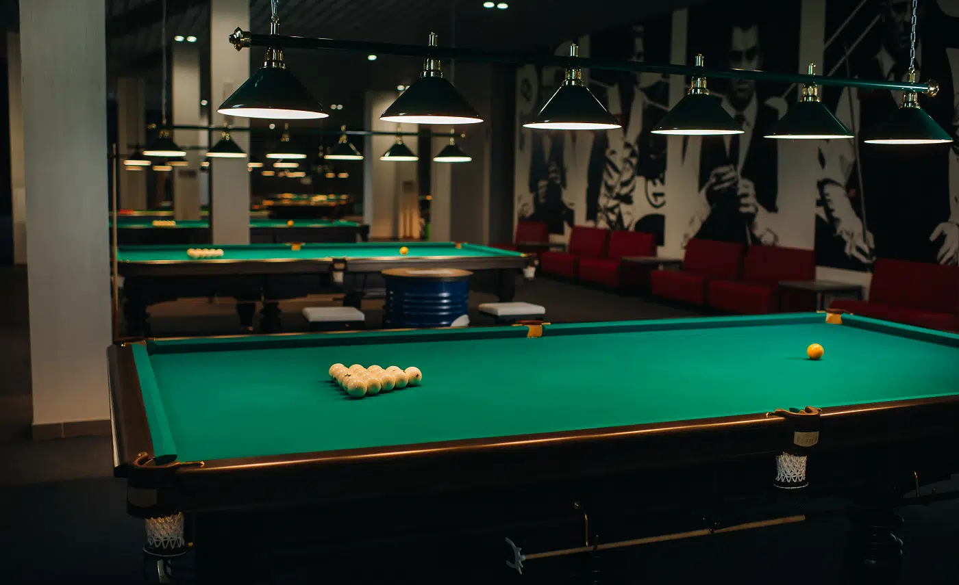 7 Best Pool Tables | Reviews + Guide