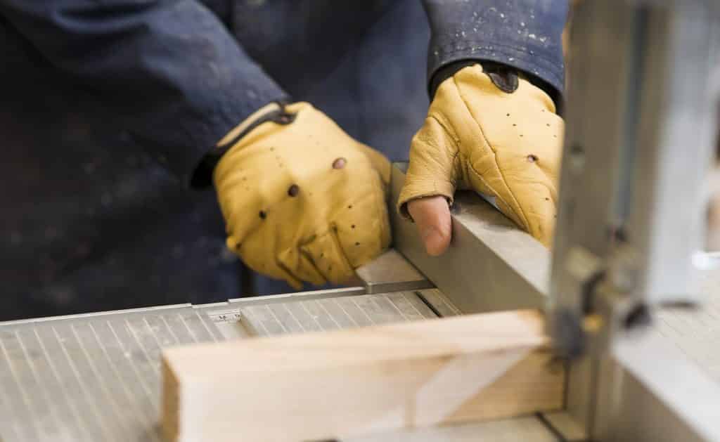 9 Best Table Saw Fences [Reviewed+Buyer's Guide]