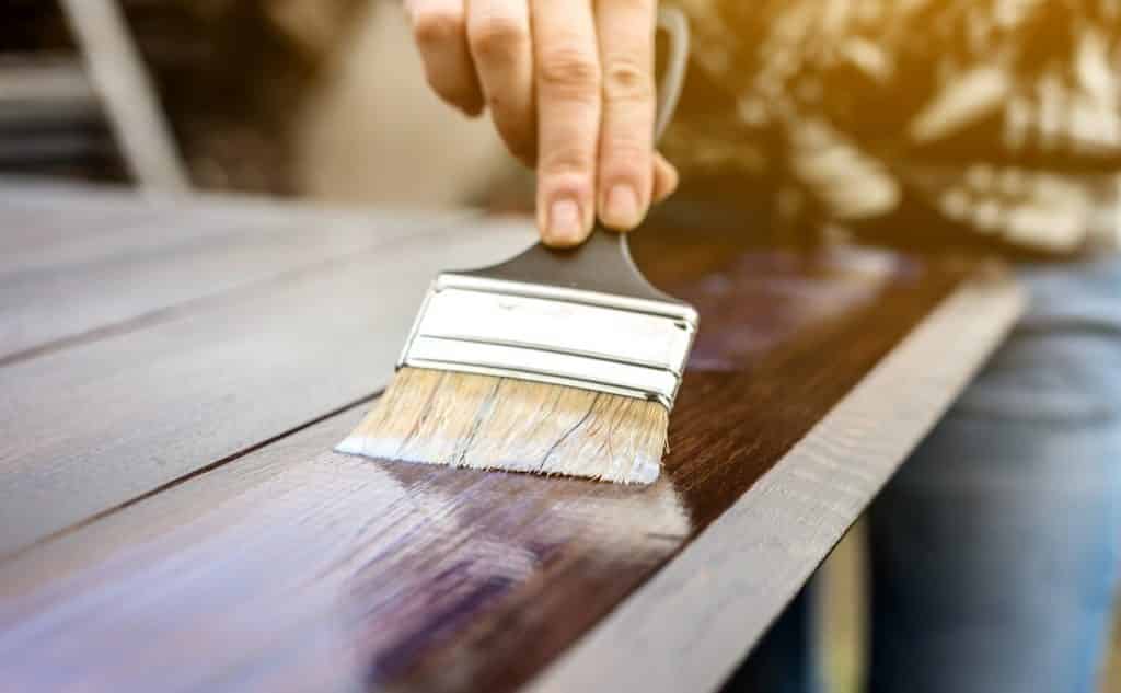 9 Best Varnishes For Wood [Reviewed+Buyer's Guide]