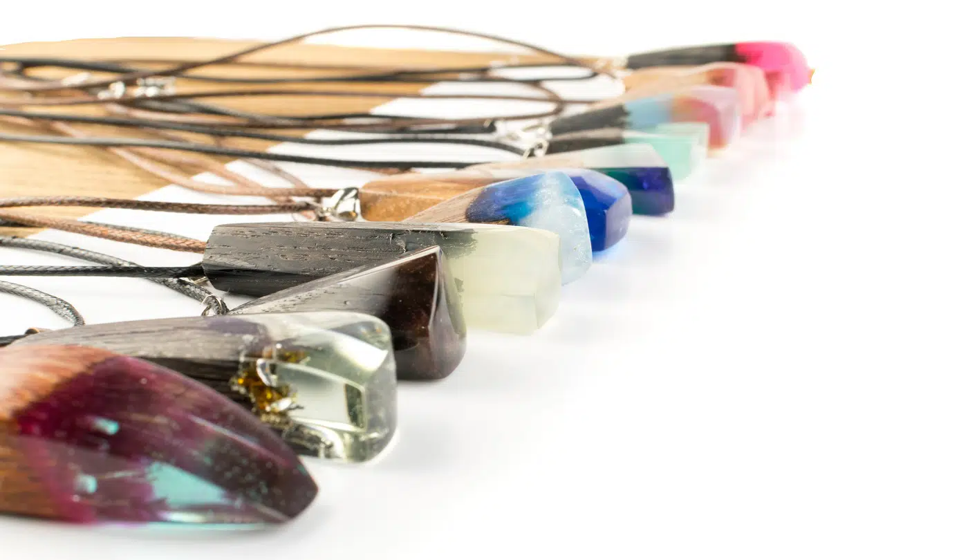 How To Make Resin Jewelry 101 [All You Need To Know]