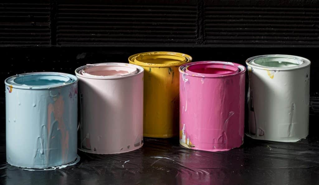 7 Best Exterior Primer For Peeling Paint | Reviews + Guide