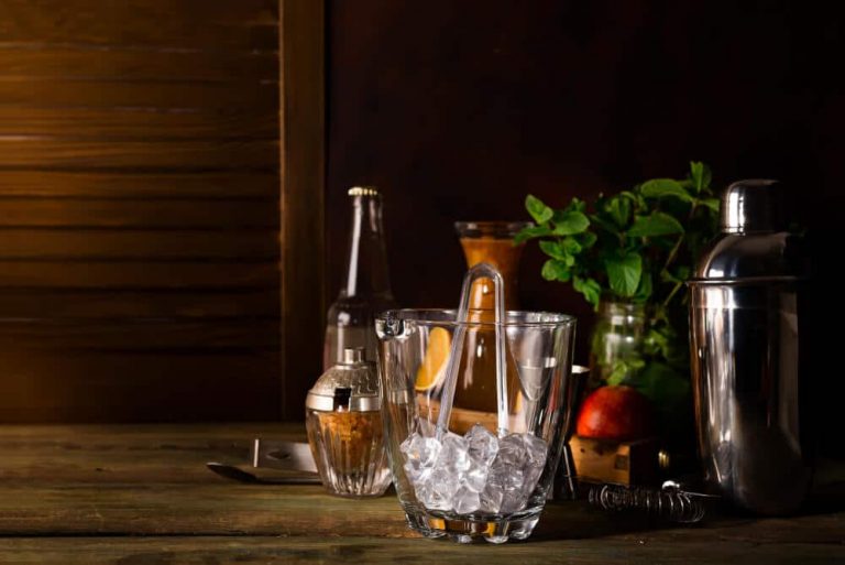 30 Different Types Of Buckets For Your Home [Information]