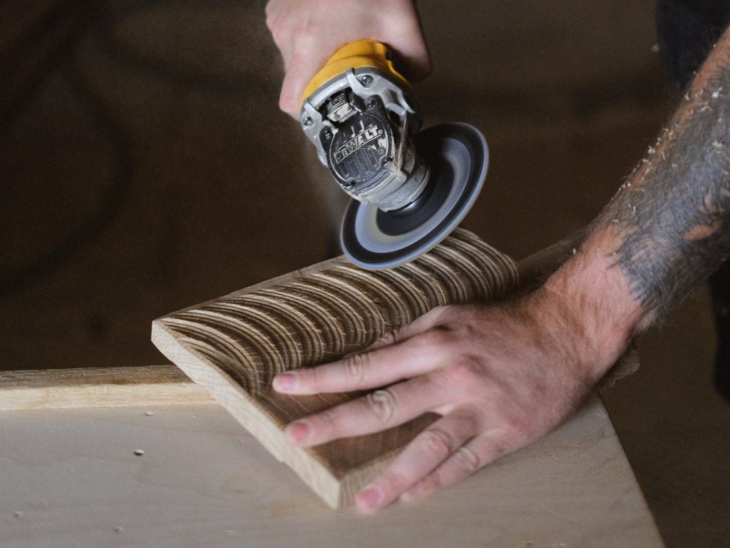 What Angle Grinder Blade Cuts Metal? | Things You Should Know