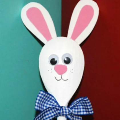 50 Plastic Spoon Crafts And Project To Try Out At Home