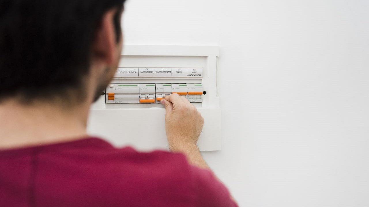 Basic Electrical Safety At Home | All You Need To Know
